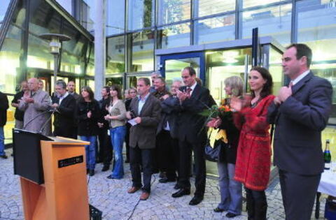 Bürgermeisterwahl Sonnenbühl: Uwe Morgenstern gewählt - Bilder ...