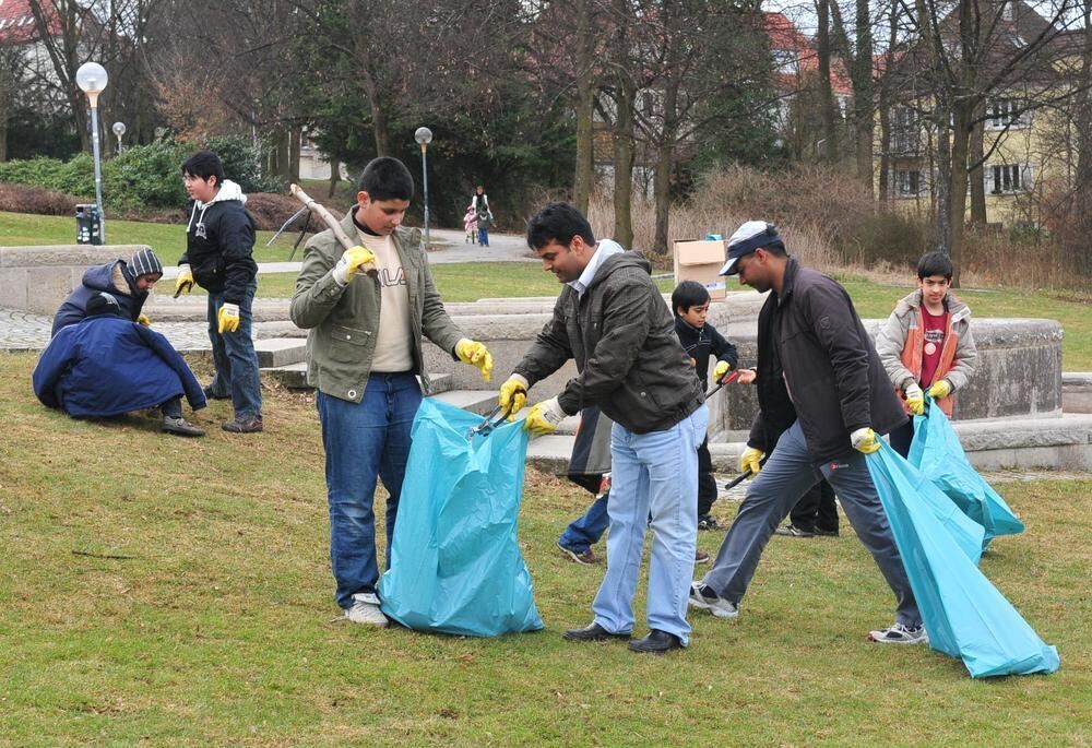 Hilfsbereitschaft trotz Igittigitt-Faktor - Reutlingen - Reutlinger ...