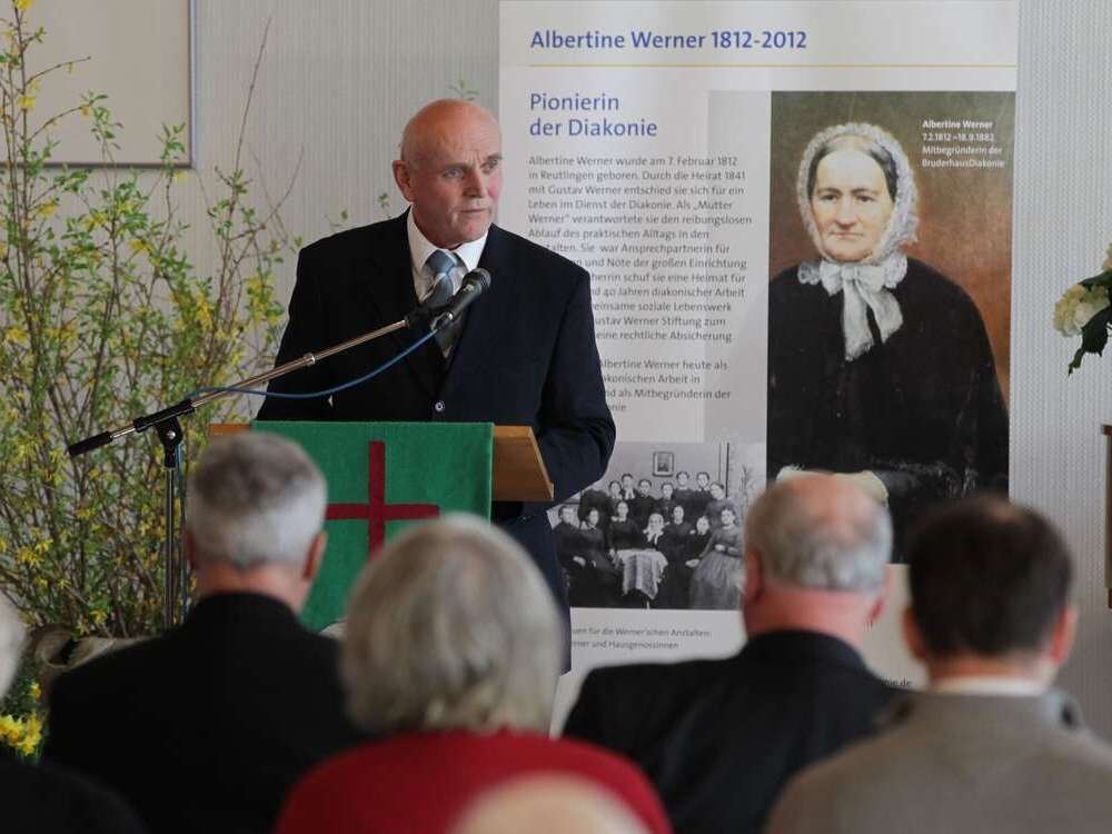 Zweckehe statt Liebesheirat - Reutlingen - Reutlinger General-Anzeiger ...