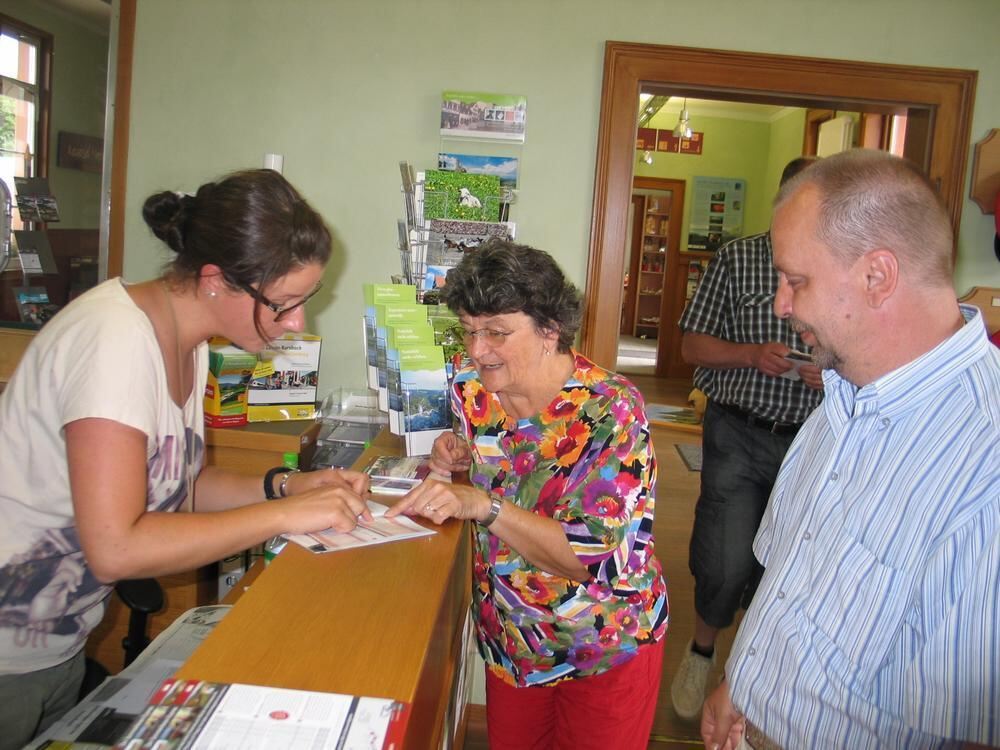 Vom Fahrschein bis zum Klo - Über die Alb - Reutlinger General-Anzeiger ...