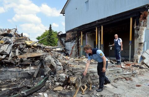 Brand im Vollen Brunnen: Heiße Spur gesucht - Reutlingen - Reutlinger ...