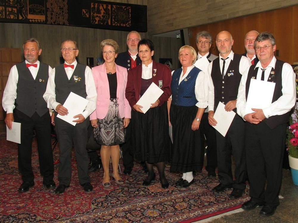 Musikernadeln als Dank und Anerkennung - Reutlingen - Reutlinger ...