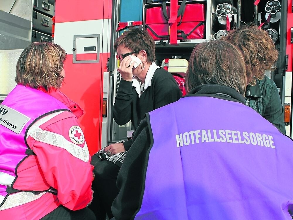 Notfallversorgung: Begleiter in schweren Stunden - Neckar + Erms ...