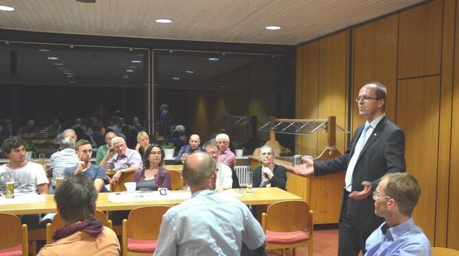 Bürgermeisterwahl Pfullingen: Gerüchteküche schreckt Schrenk nicht ...