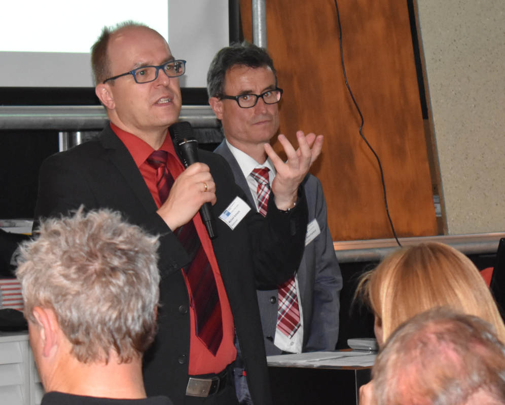 Unternehmer und Verwaltung treffen sich bei »IHK vor Ort« - Pfullingen ...