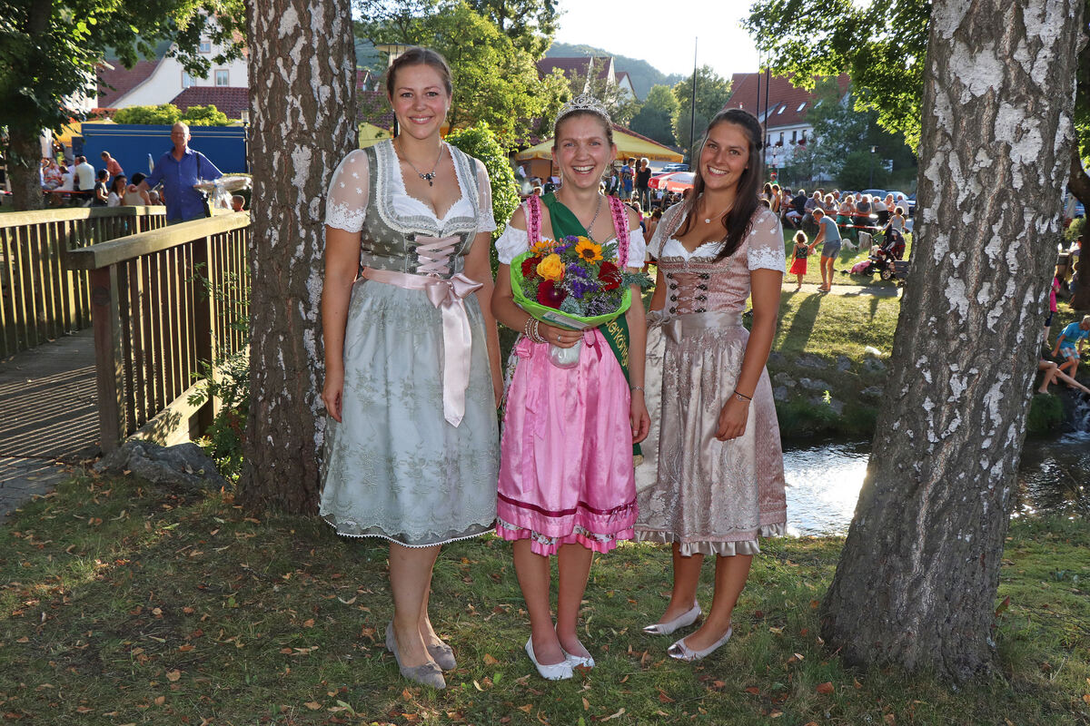 Zwei Jahre mit Krone und Schärpe - Über die Alb - Reutlinger General ...