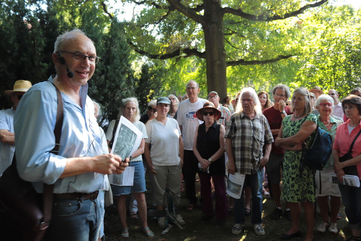 Tübinger Erinnerungskultur: Nächtliche Aufmärsche unter Gmelin - Kreis ...