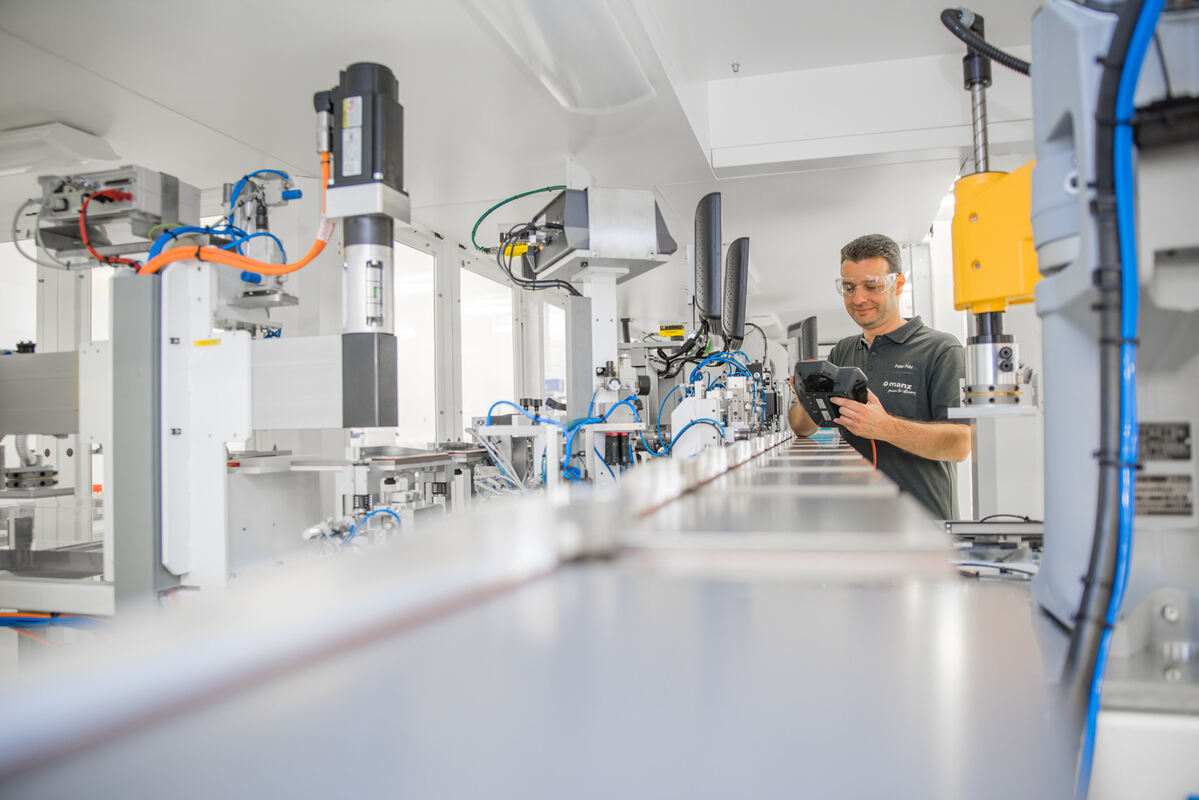 Manz befindet sich auf Kurs - Wirtschaftsnachrichten - Reutlinger ...