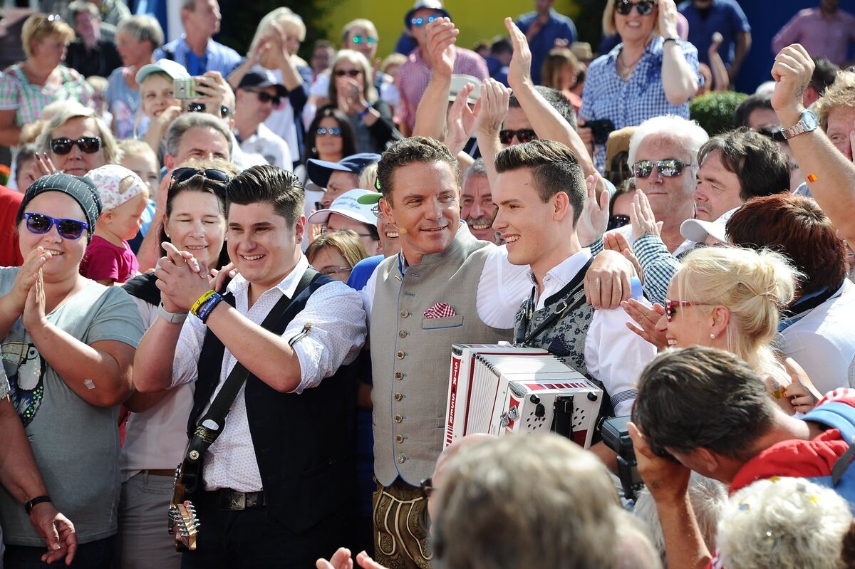 Simon Wild, der Sommerhit-Vizekönig aus Pliezhausen - Neckar + Erms ...
