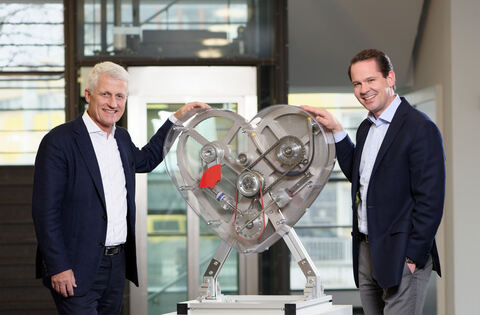 Reiff-Gruppe ist in Bewegung - Wirtschaftsnachrichten - Reutlinger ...