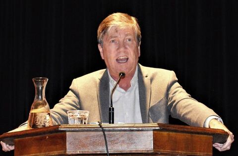 Tübinger Schriftsteller Peter Prange stellt sein neues Buch vor ...