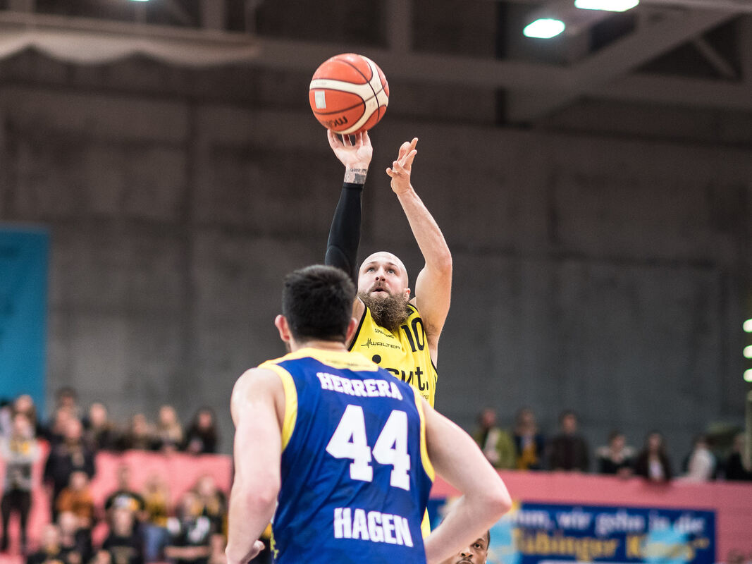 Tigers mit Befreiungsschlag - Tigers Tübingen Basketball - Reutlinger ...