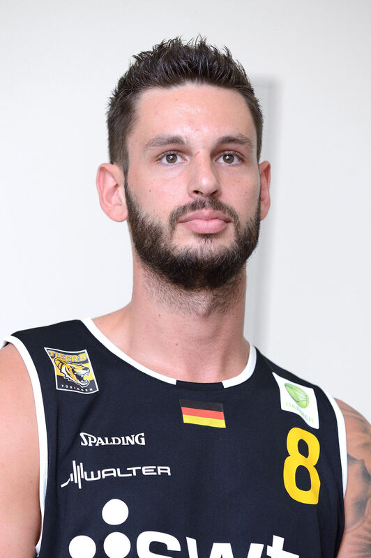 Tigers-Basketballer Enosch will ab in die Play-offs - Zeitung macht ...