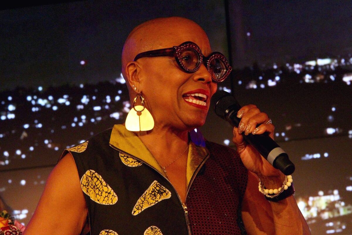 Strahlende mit innerem Lächeln - Kultur regional - Reutlinger General ...