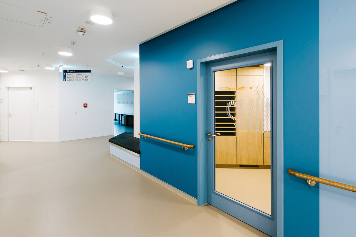 Moderne Räume in den Tübinger Crona-Kliniken - Stadt Tübingen ...