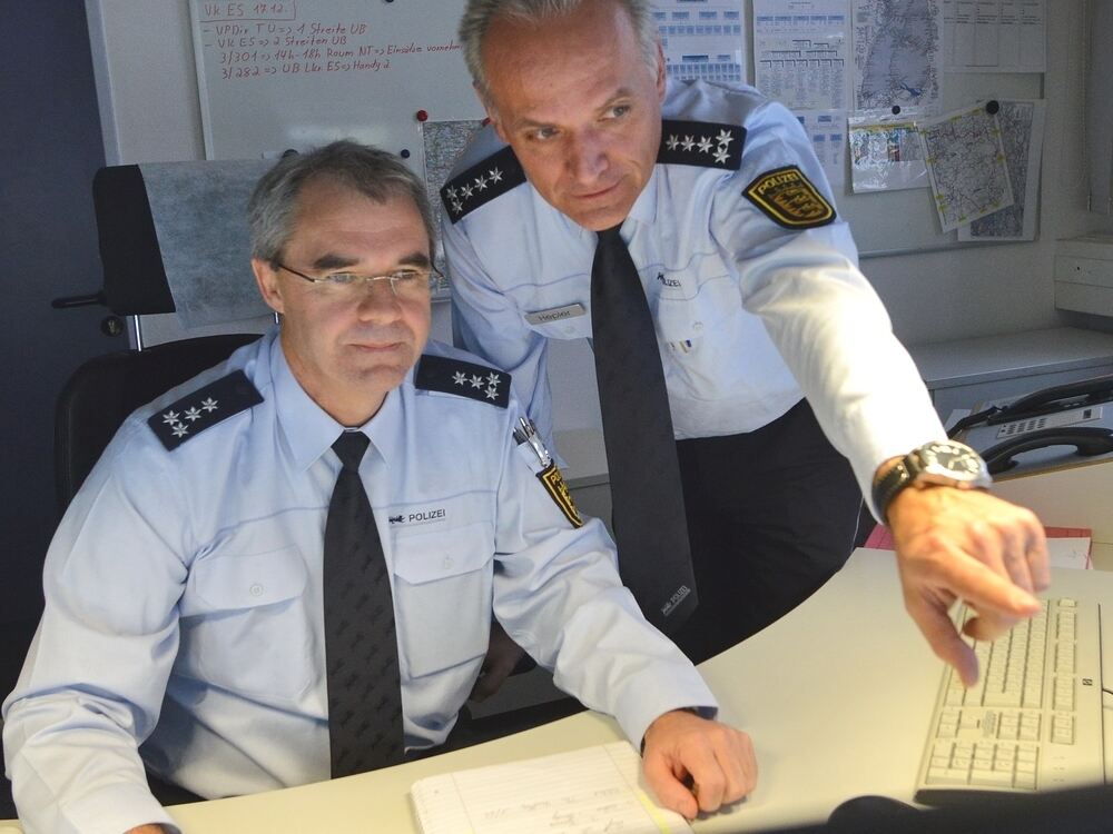 Reutlinger Lagezentrum: Einsätze im Minutentakt - Reutlingen ...