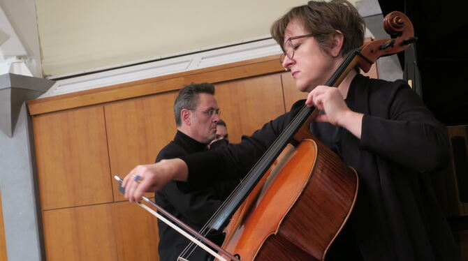 Duo Sachryn-Rivinius in Eningen: Freundschaftsbünde voll tönender ...