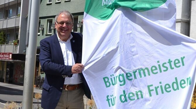 "Mayors for Peace" - Reutlingen zeigt Flagge für den Frieden ...