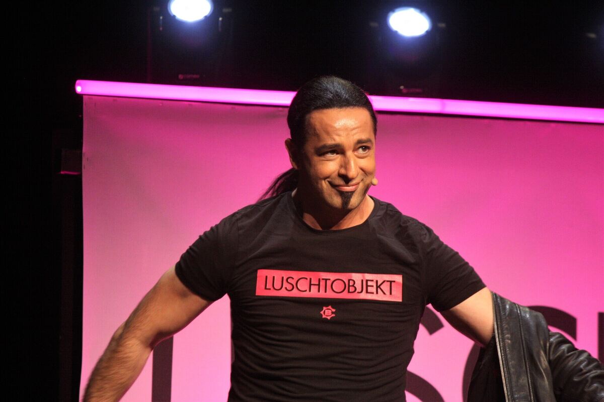 Comedian Bülent Ceylan gibt sich in Reutlingen als Träumer und ...