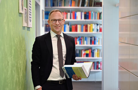 Reutlinger Notar über seinen abwechslungsreichen Traumberuf ...