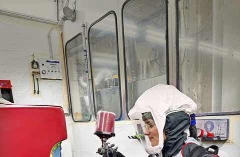 Die beste Lackiererin der Welt - Land Baden-Württemberg - Reutlinger ...