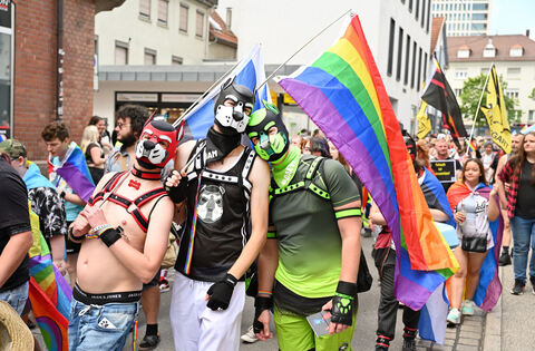 So bunt war der erste Christopher Street Day von Reutlingen - Bilder ...