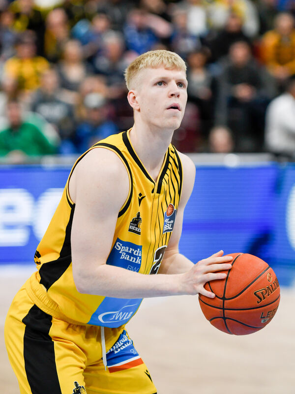 Traum von der NBA: Ludwigsburger Basketballer wechselt in die USA ...