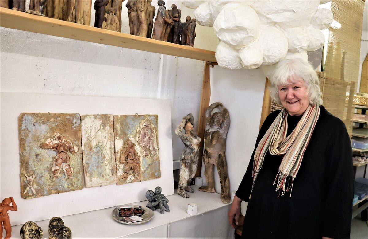 Keramikerin aus Rottenburg gibt einen Einblick in ihre Arbeitswelt ...