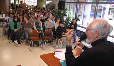 »Die Staatsmacht bröckelt« - Reutlingen - Reutlinger General-Anzeiger ...