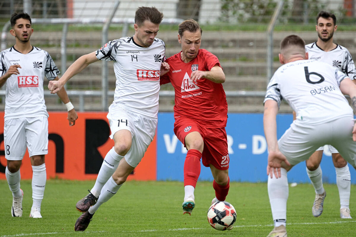 SSV Reutlingen gegen Mutschelbach mit Trianni und Tempo - Fußball ...