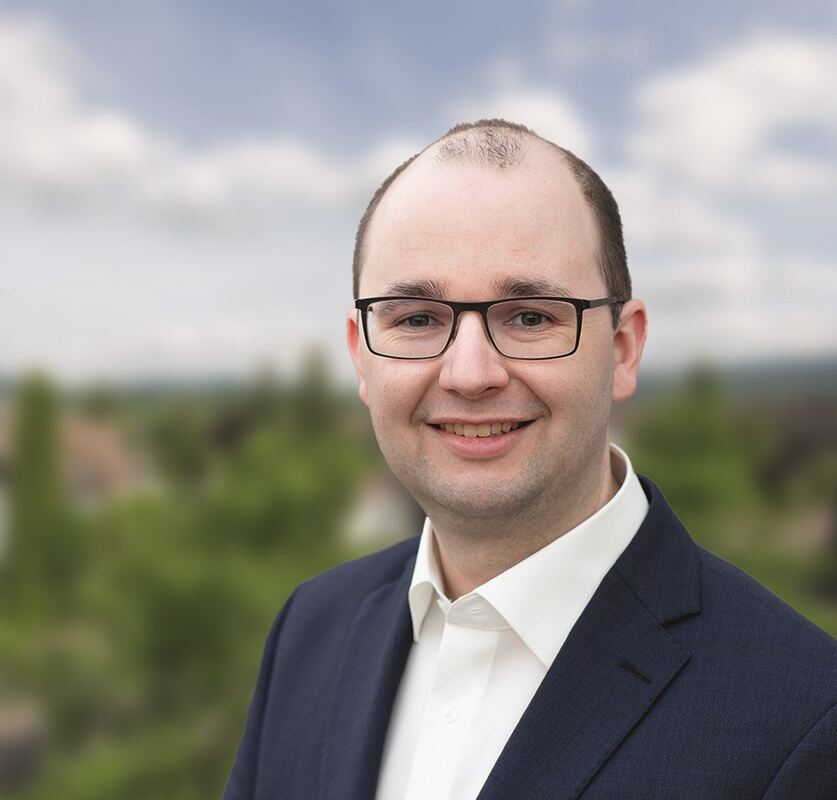 Ofterdinger Bürgermeisterwahl am Sonntag: Zwei Frauen, vier Männer - Kreis Tübingen - Reutlinger ...