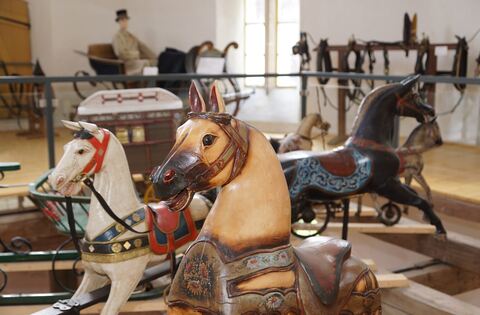 Gestütsmuseum Offenhausen erstrahlt in neuem Glanz - Über die Alb ...