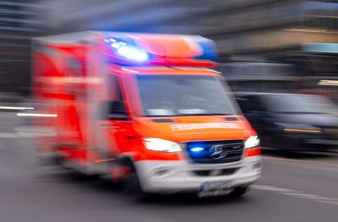 Rote Ampel missachtet: Drei Verletzte nach Autounfall auf der B28 in ...