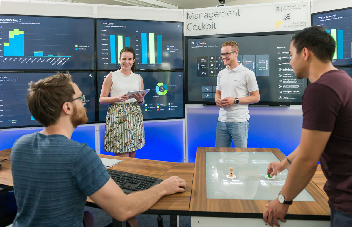 Wirtschaftsinformatik: Studium am Puls der Zeit - Reutlingen ...