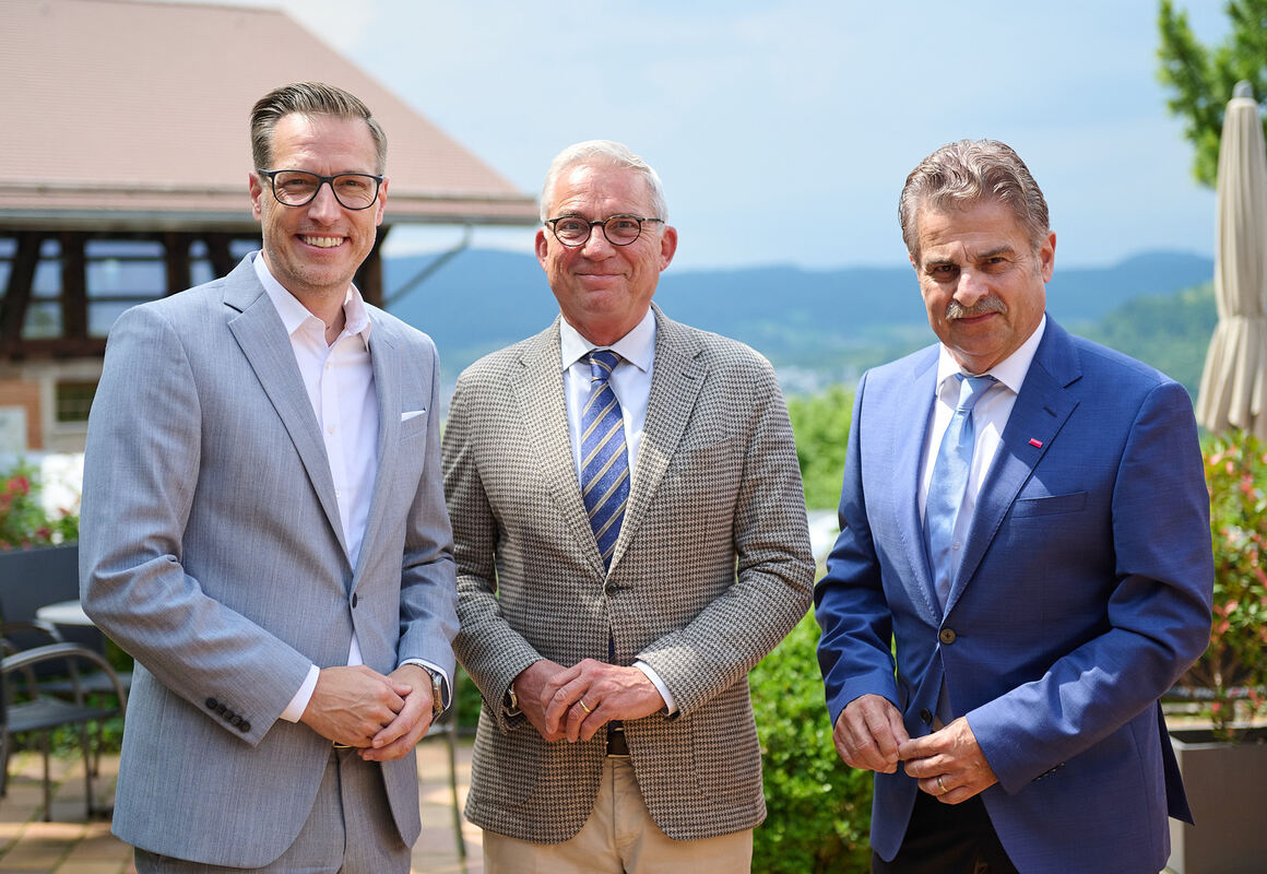 Stabil durch die Krise: Innenminister Thomas Strobl auf der Achalm ...