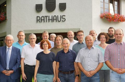 Der neue Gomadinger Gemeinderat ist im Amt - Über die Alb - Reutlinger ...