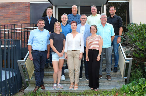 Frank Hofacker als Ortsbürgermeister von Altenburg wiedergewählt ...