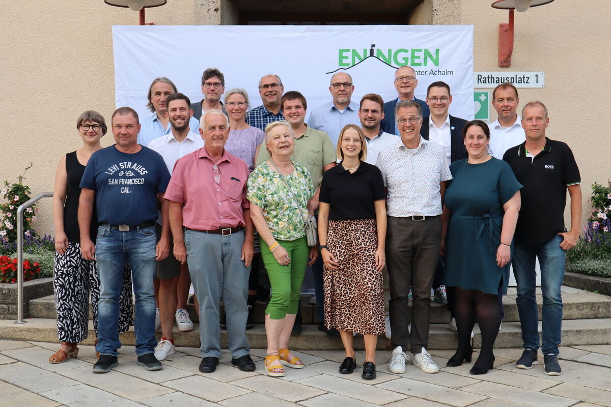 Der neue Eninger Gemeinderat ist im Amt - Pfullingen / Eningen ...
