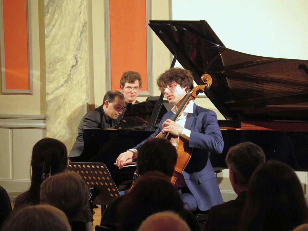 Heimspiel für Jakob Spahn: Tübinger Meisterkonzert zusammen - Kultur ...
