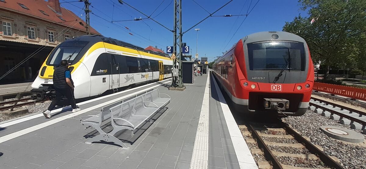 DB übernimmt Neckar-Alb-Bahn und setzt mehr Züge ein - Neckar + Erms ...
