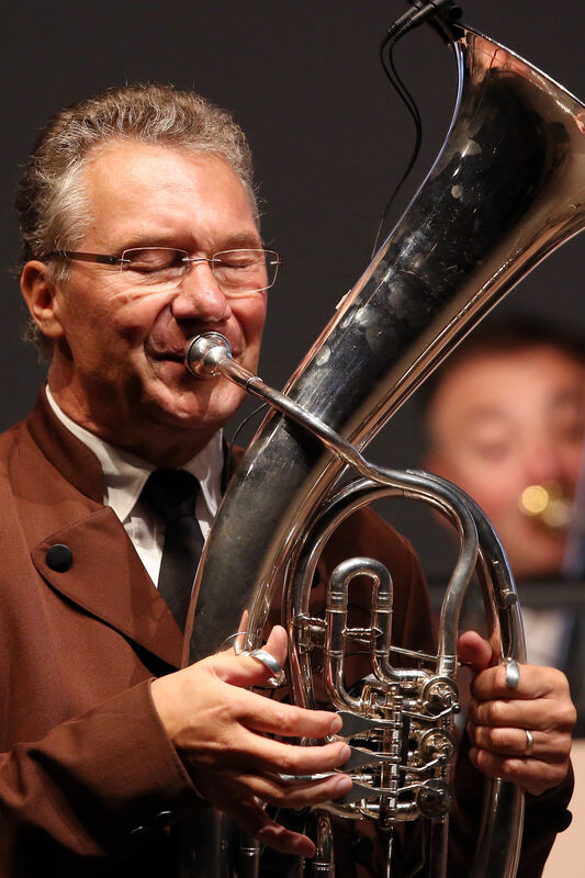 Ernst Hutter gibt seine Egerländer in die Hände der nächsten Generation ...