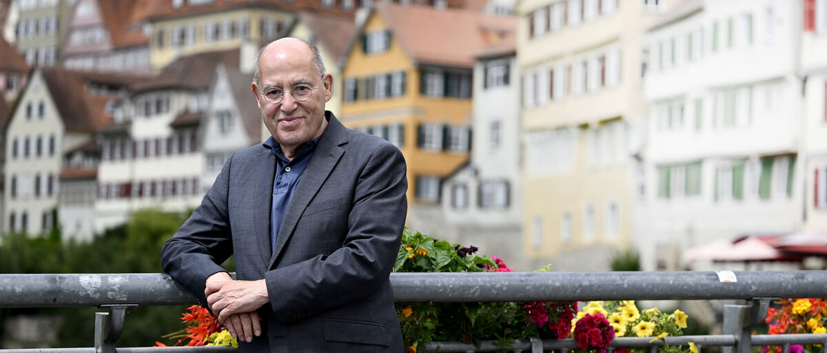 Tübingens Goldenes Buch: Boris Palmer ehrt Gregor Gysi - Kreis Tübingen ...