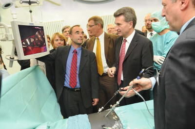 »Weltweit einzigartige Plattform« - Kreis Tübingen - Reutlinger General ...