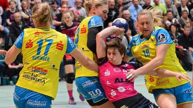 TuS Metzingen selbstbewusst: »Karten werden neu gemischt« - TuS ...