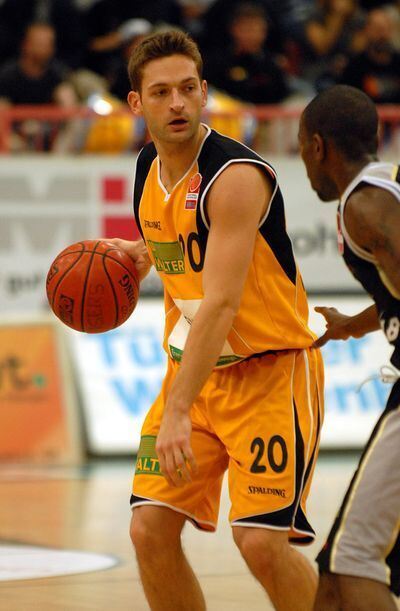 Öngören geht mit gutem Beispiel voran - Sport Neckar-Alb - Reutlinger ...