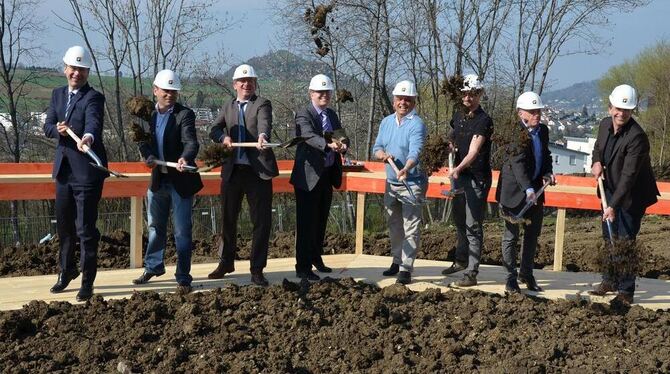 Wohnungen auf dem Ahlsberg mit Panoramablick - Pfullingen / Eningen ...